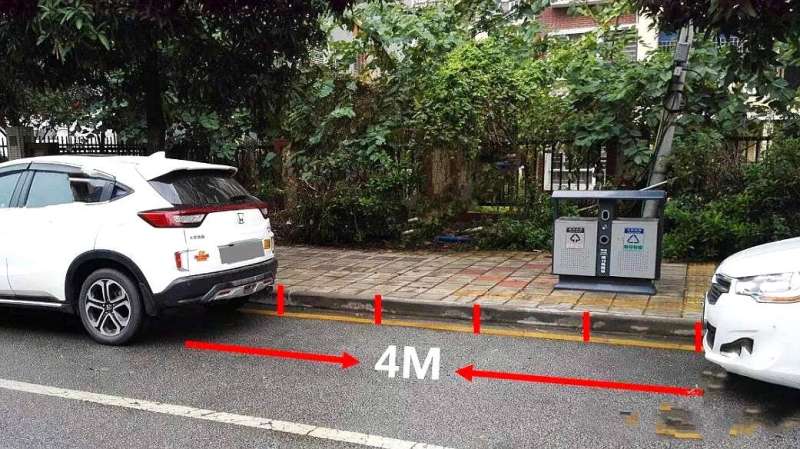 到底是如何判断前车与车头的距离?只要记住这个点就行了!