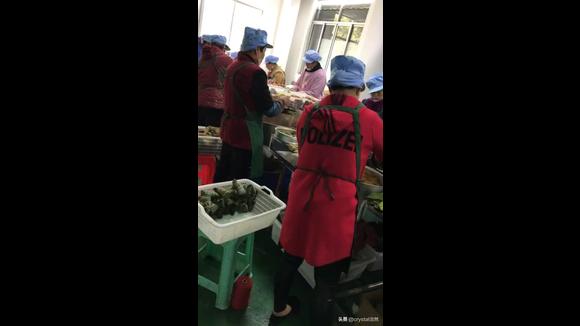 最近一直爆单中亲们微信,微店可以自助下单哈～