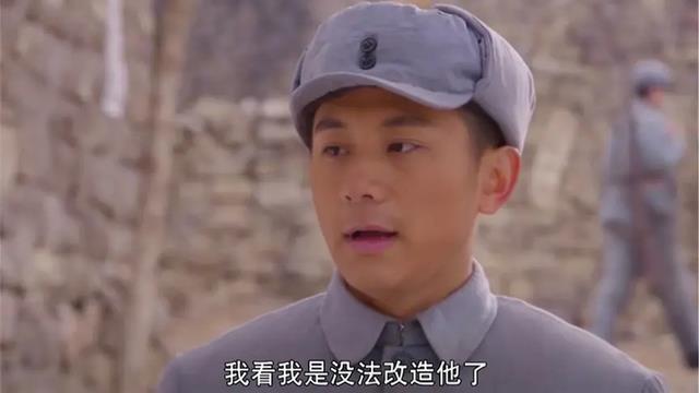 小伙在学习班歪讲部队条例,不服从部队纪律,竟然把指导员气走!