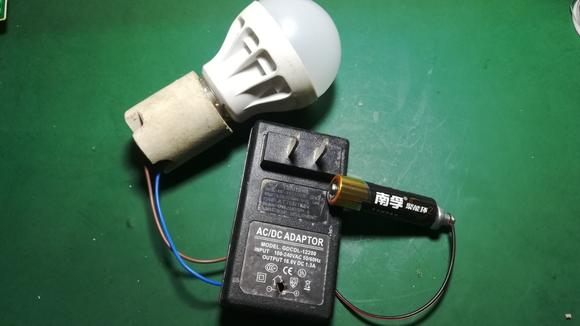 利用废旧电源改造迷你逆变器1.5v逆变升压220