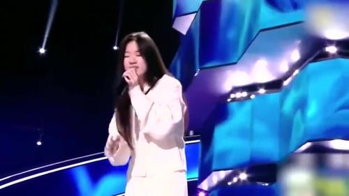不容错过的中国好声音,单依纯少年感与成熟参半《永不失联的爱》