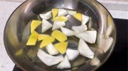 柚子皮放锅里煮一煮,用途好厉害,拿钱买都难,要早清楚就好了