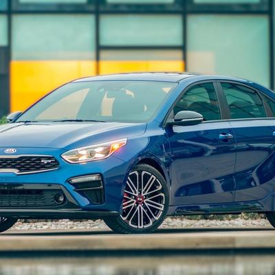 #新车抢先看# 【K3运动版!起亚发布新一代Forte GT官图】日前,起亚...