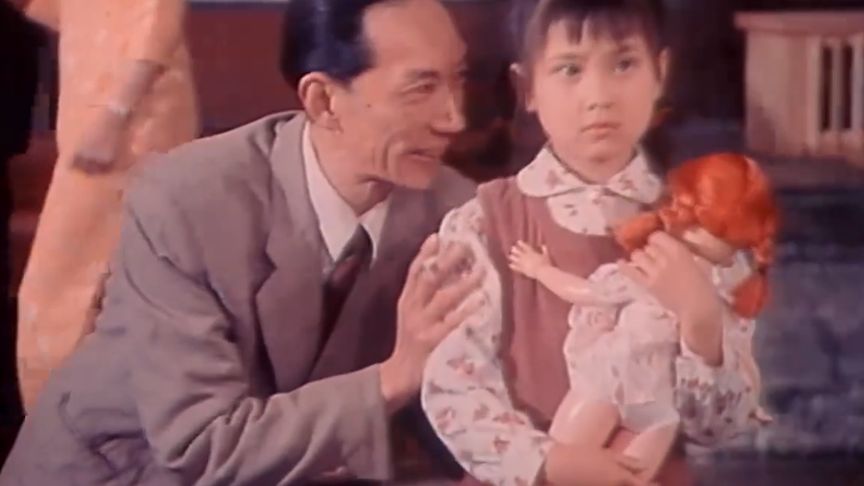 蓝色档案:坏人利用女孩害亲母,女孩想起爸爸话,救了沈亚奇一命