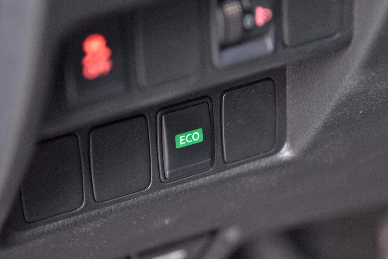 仪表上的Eco是什么意思?据说有这个能省油,快看看你车子有没有
