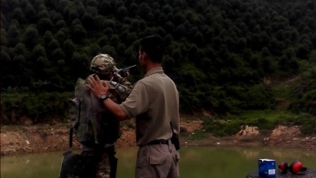 《我是特种兵CS俱乐部》实弹训练1