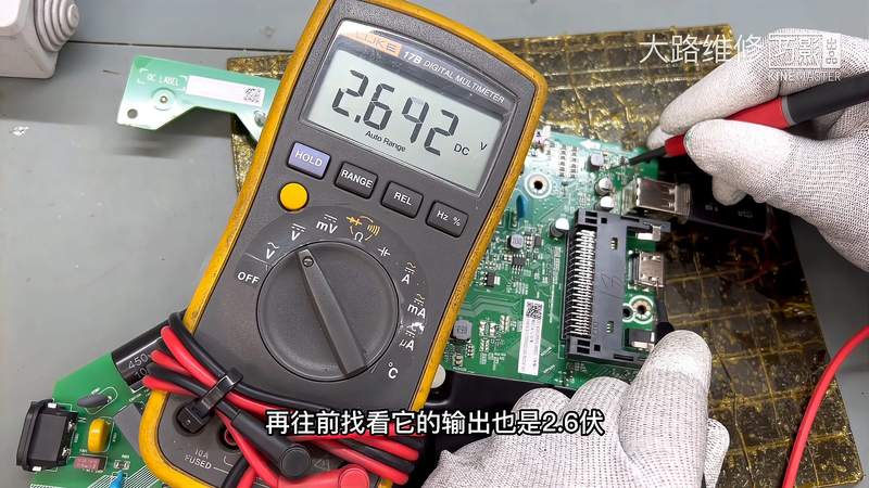 电视机不读U盘,最后竟然是小电阻问题!