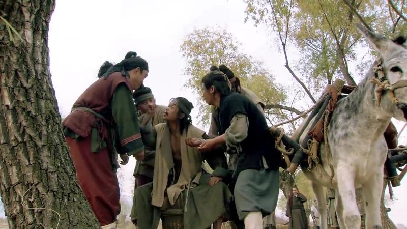 水浒传:吴用智取生辰纲,在酒中下了蒙汗药,他们全然不知!