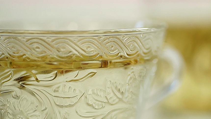 养生要喝的金银花茶,既能美容养颜还能清火祛暑,茶香...