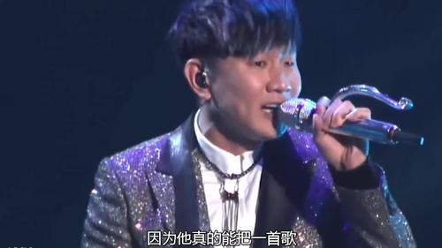 终于明白为什么大家都说不要让林俊杰翻唱歌曲了,因为他真的能把...