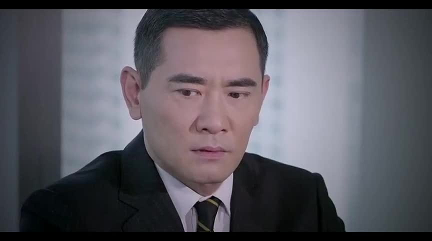 律师宣读财产分配结果,女儿的股份竟比父亲多,父亲崩溃了