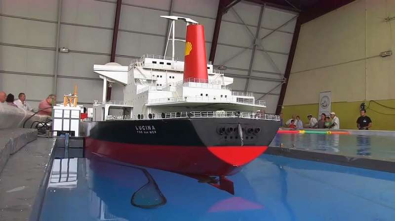 RC货轮模型,水上遥控展示,画面太真实了