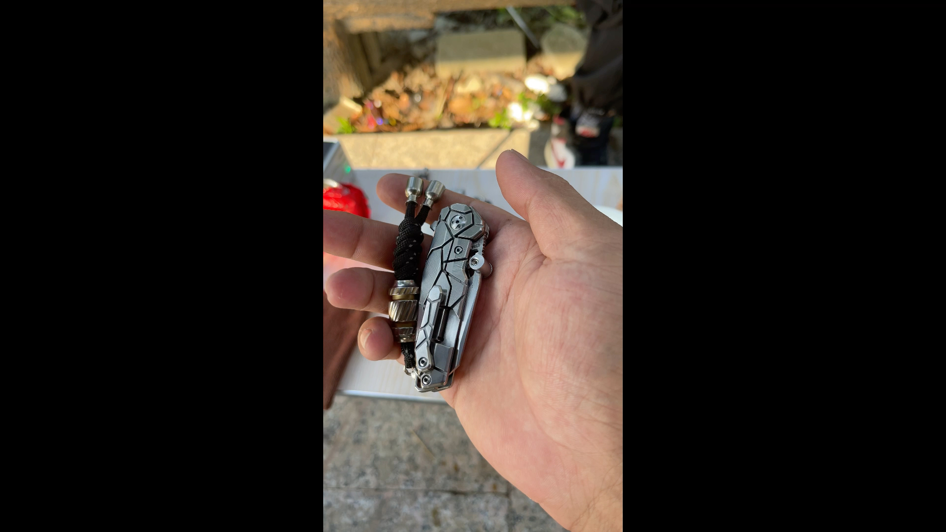 ...的意思)好好看的小刀,万里无一的刀柄和刀片简约大气,可惜就是太小了