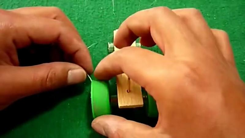 如何制作电动风力小车