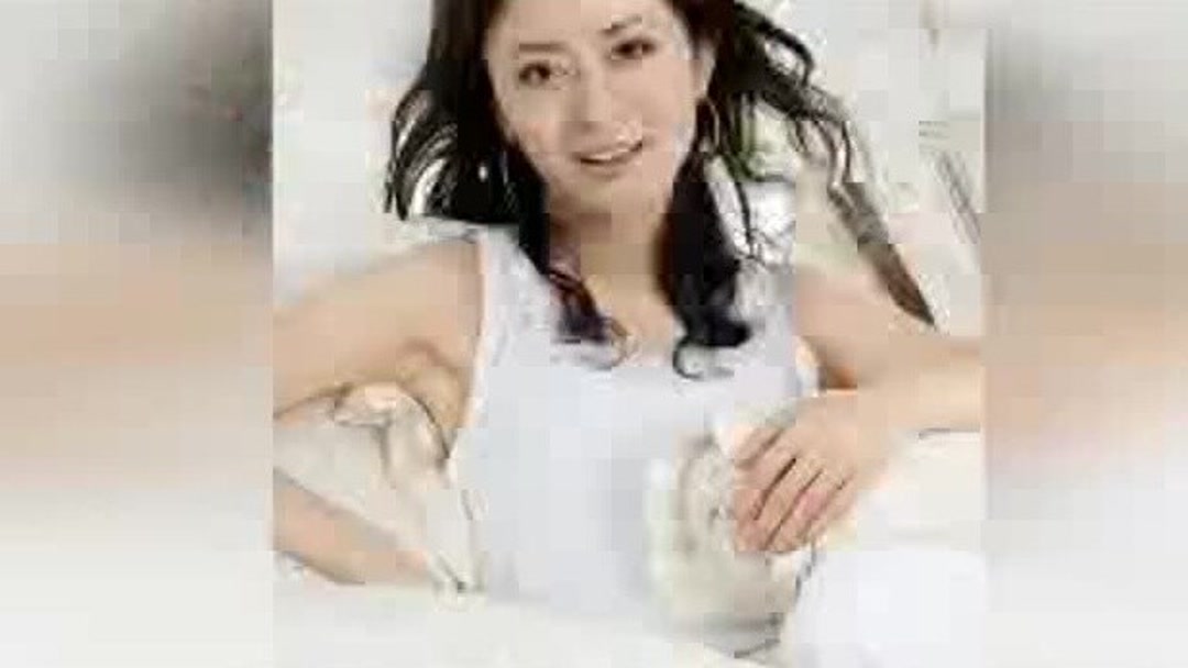 塞娅公主近照曝光 笑的太迷人