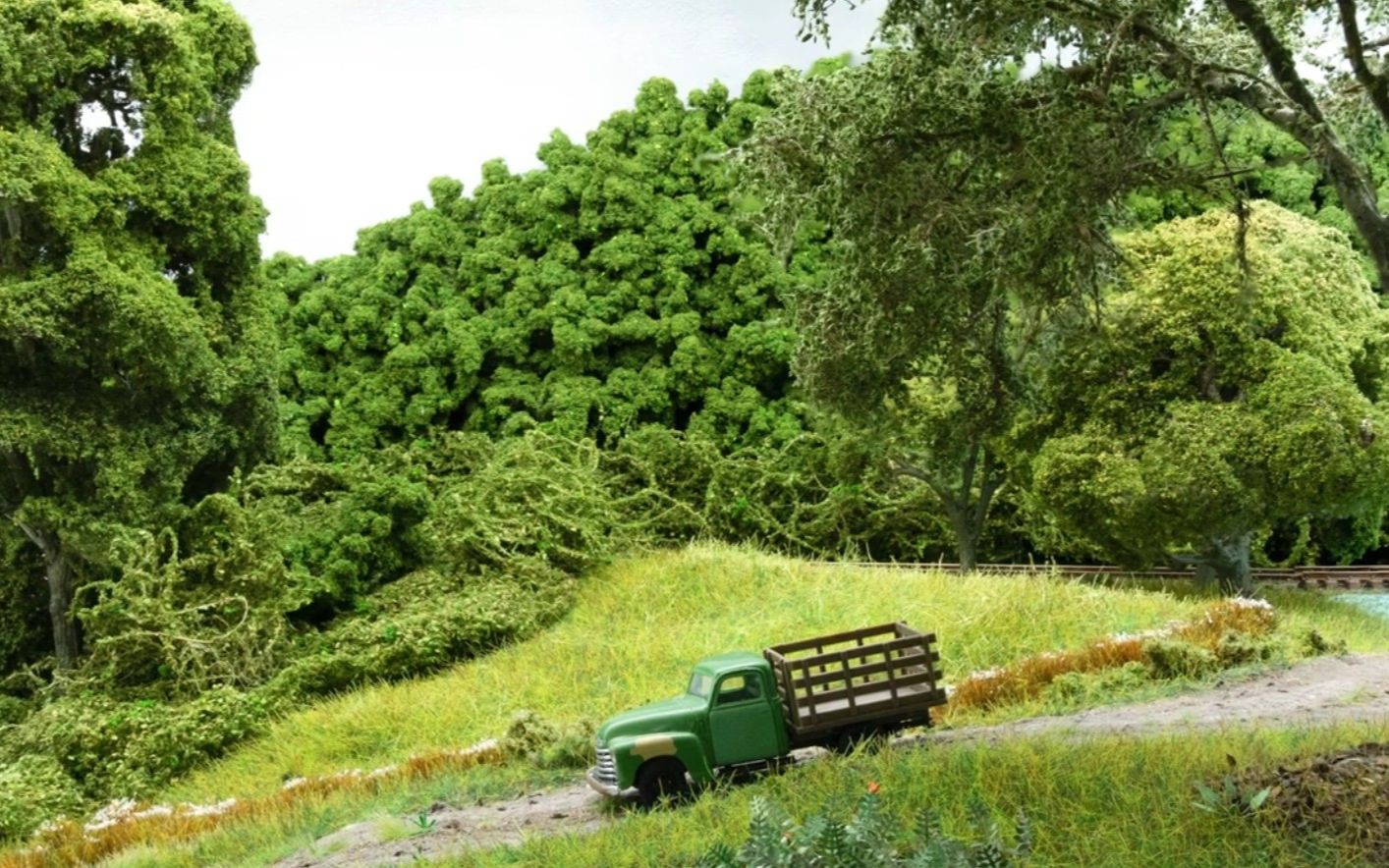 【微缩场景模型制作教程】森林里的卡车微缩模型制作教程