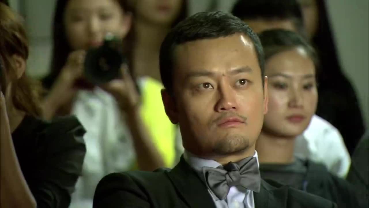 婚前协议:时装秀大获成功,总裁和女助理庆祝,不料妻子闯了进来