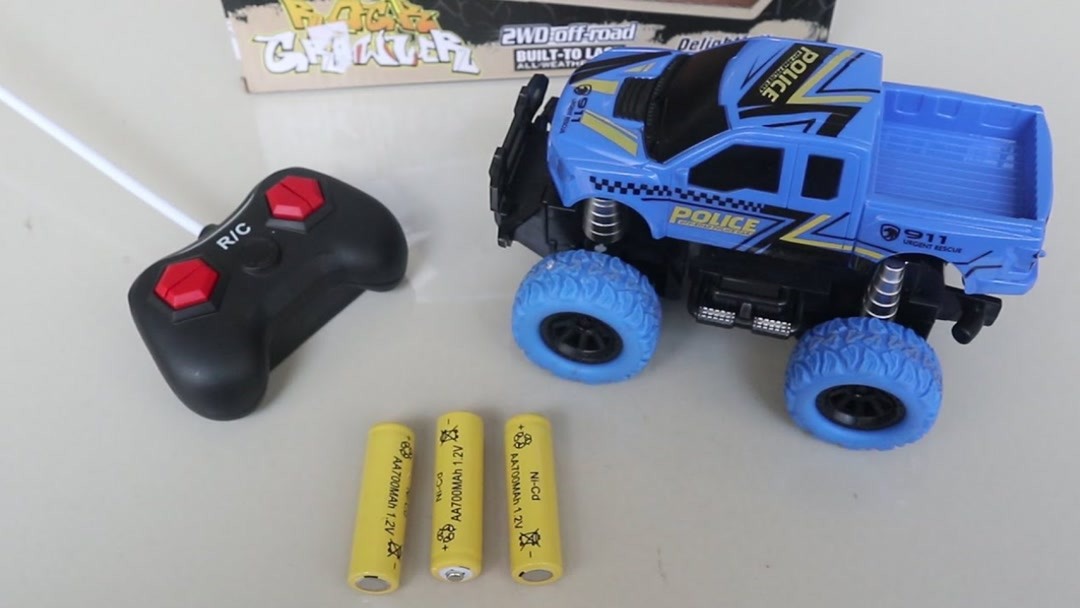 遥控皮卡车玩具拆盒试玩