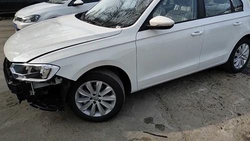 大众4S店钣金师傅现场教学如何拆除"宝来"门把手跟反光镜