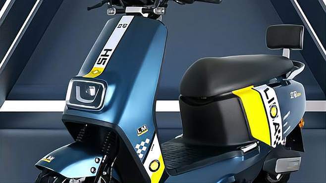 2款电动车亮相,最大续航120公里,最高时速60码,适合长途骑行