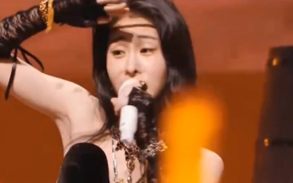 张碧晨 吴莫愁《日不落》别有风味