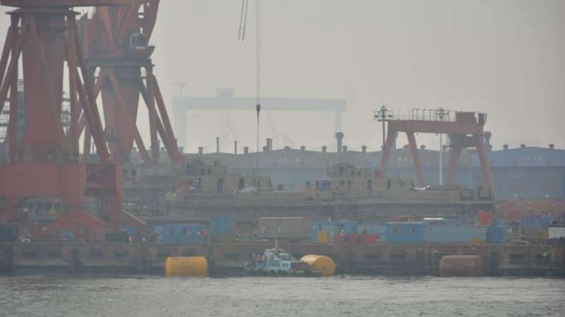 至少造10艘!从空中鸟瞰055万吨大驱 舰载设备一览无余