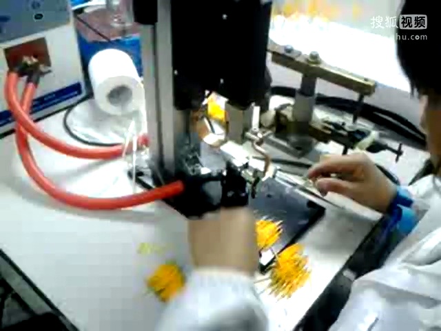 LED灯丝焊接视频