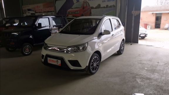 鸿日动力版,时速60码,油电两用,电动自动挡。