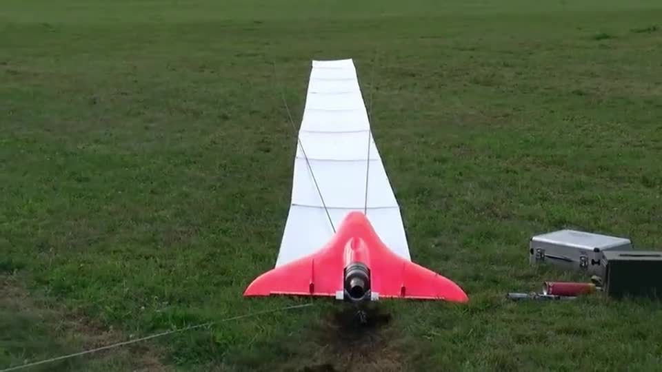 这才是男人该玩的!时速公里,模型飞机速度接近民航客机!