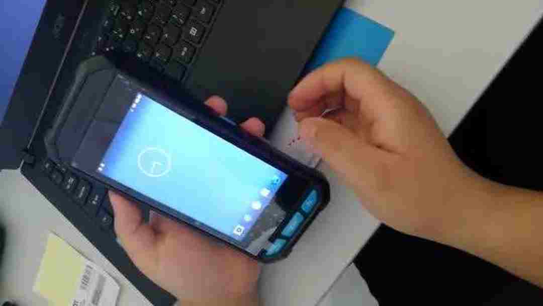 海威特厂家T980便携式手持打印一体机 打印凭条和扫描视频演示