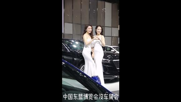中国东盟博览会汽车展会,靓车靓女隆重登场!