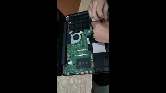 给笔记本更换固态硬盘安装系统