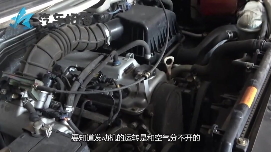 行驶过程中为什么发动机抖动?修车师傅说出真相,赶紧检查维修