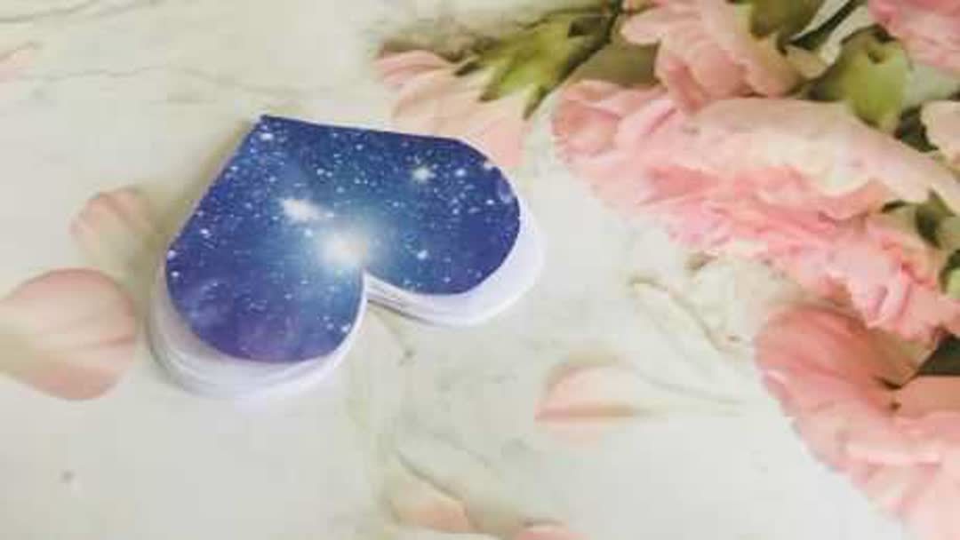 实用手工技能:不用胶水和订书机就能DIY出好看的便笺本～