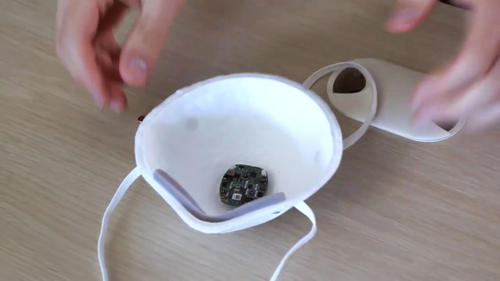 老外研发这口罩传感器,能监测口罩佩戴状态,太适合医护人员