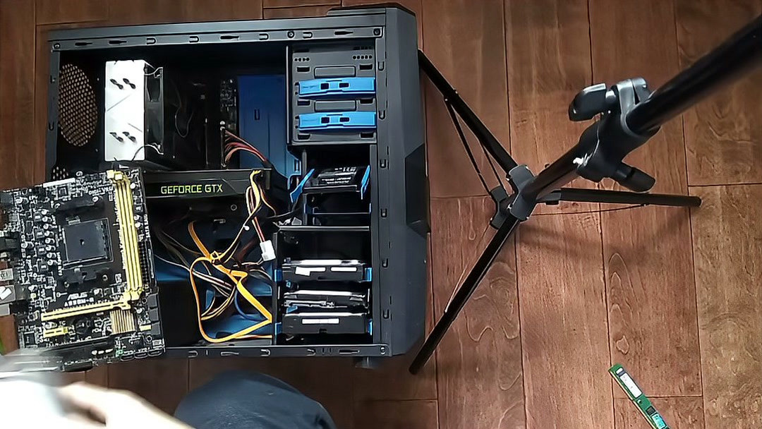 主机里面都有什么零件