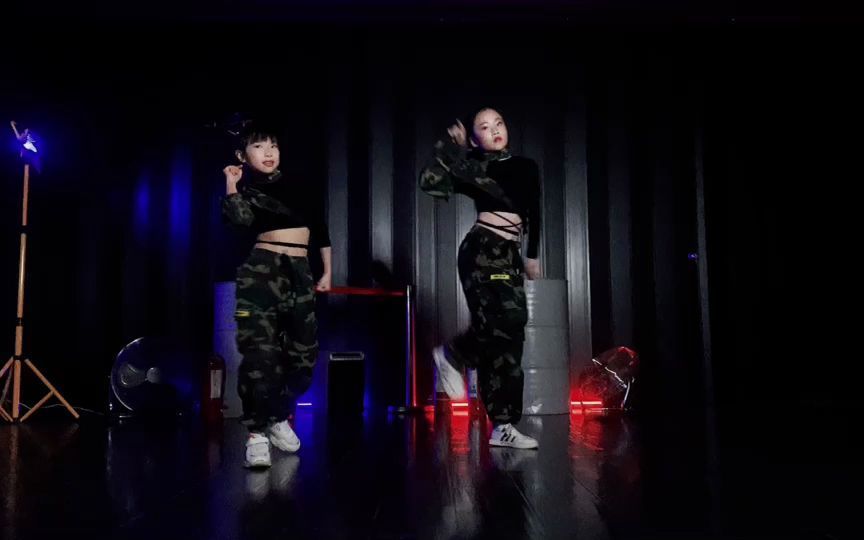 洛阳TNT街舞超酷女孩舞蹈视频