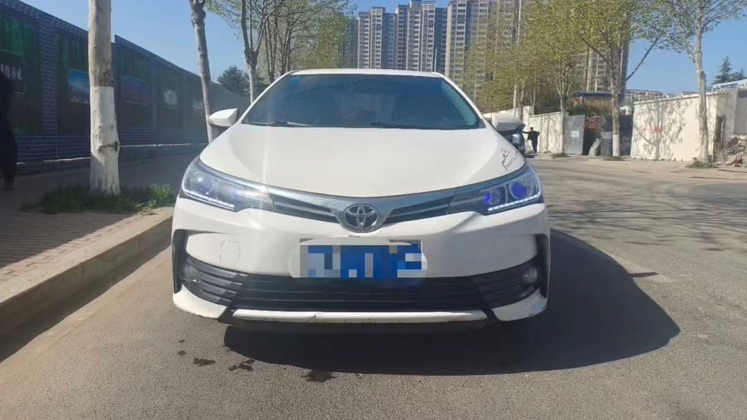 17年丰田卡罗拉,1.2T手自一体,真皮座椅,倒车雷达影像,大瓶导航娱乐...