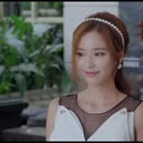 超爱打羽毛球的小姑娘 