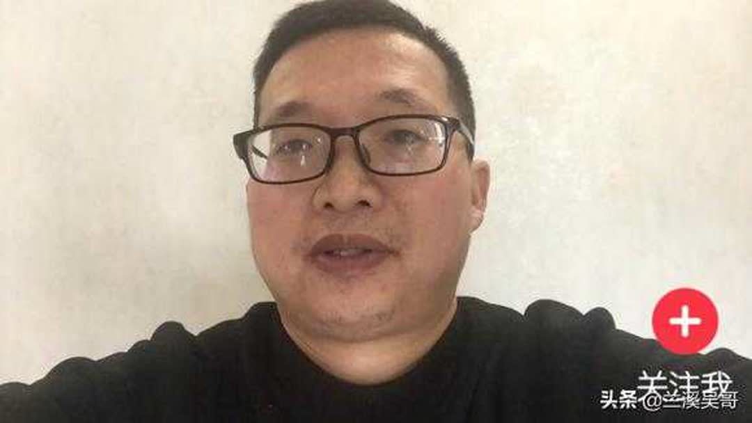 电脑里面有些文件资料不想让人看到,这样就必须给这些用密码锁起