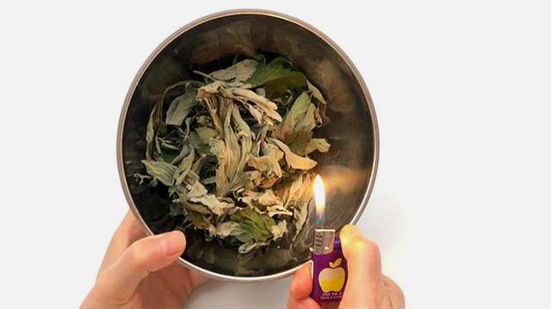 艾叶别只用来泡水了,烧一烧作用太棒了,可惜很多人都不知道