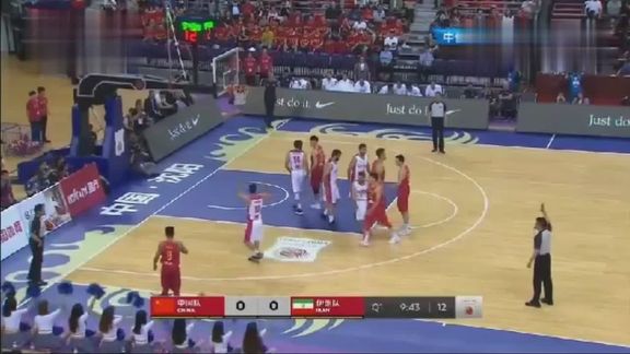 中国vs伊朗男篮!常林灵性突破先拿两分