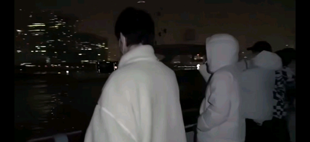 时代少年团这段上海江边 许愿!看哭了 也梦回《上海行》了