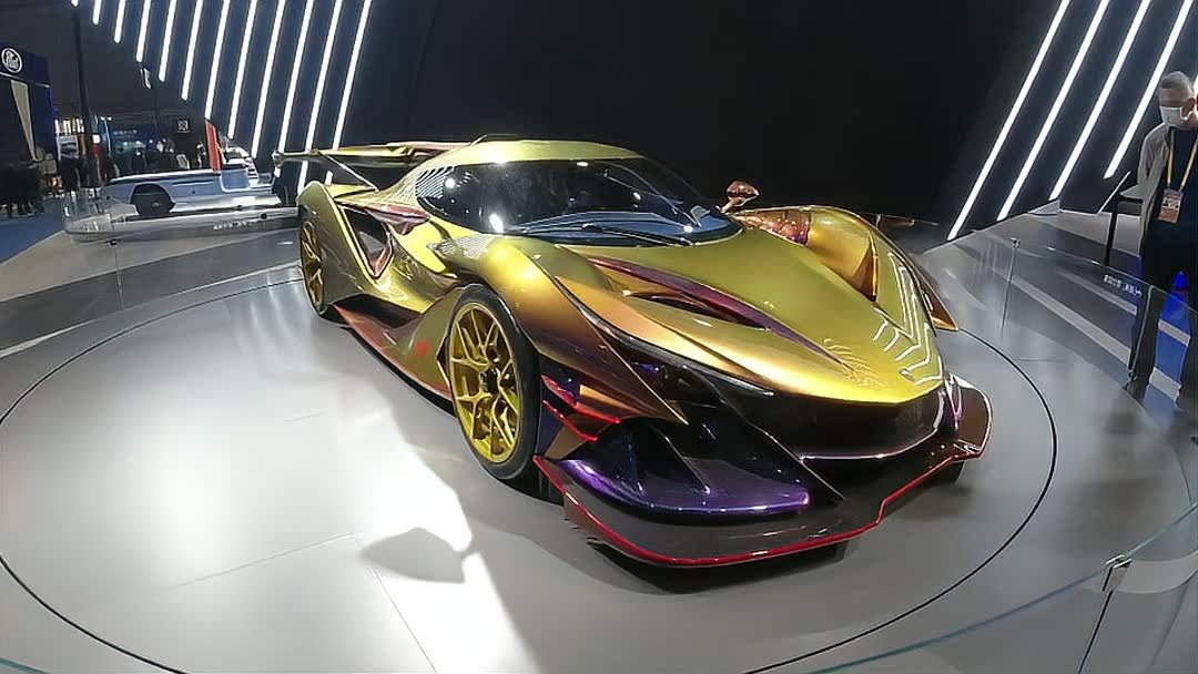 2020上海进口博览会:APOLLO IE 全球首款全碳纤维超级跑车