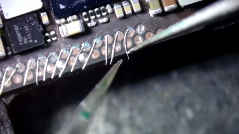 苹果x无线WiFi打不开拆机修主板