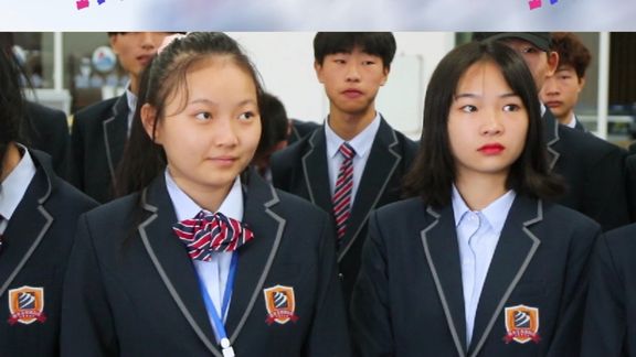 同学们积极参加企业游学,增强实践技能