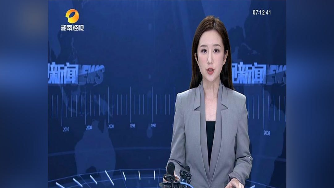 新闻特写:从三亚带回的73株禾苗 正在迎风生长