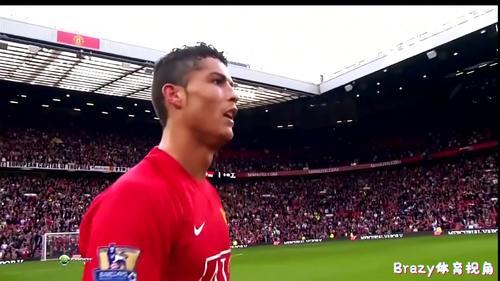 足坛守门员10大爆笑失误集锦,这一系列搞笑操作把主教练看懵逼! (1)