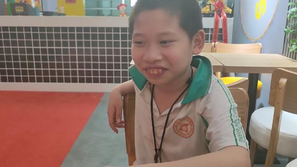 五年级的小学生聊聊双减政策后,学校变得哪里不一样了