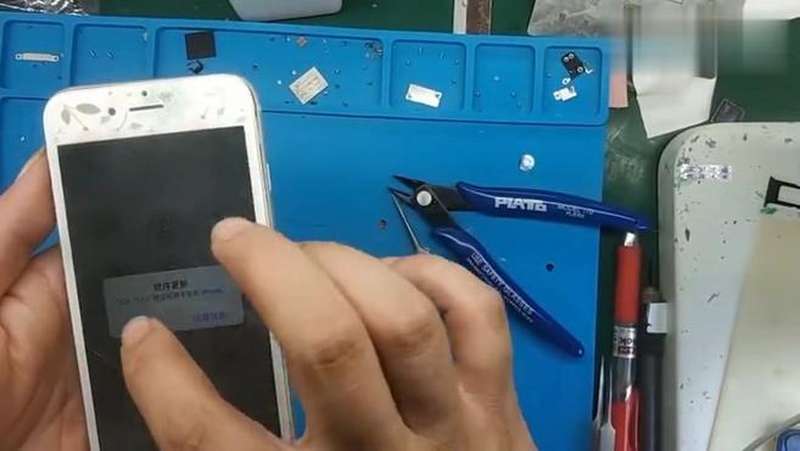 iPhone手机无服务无4G,本以为是基带通病,没想到这才是真正原因